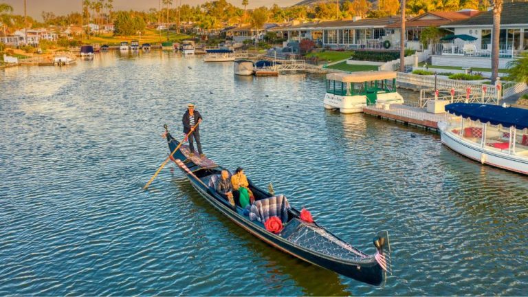 How To Start A Gondola Boat Ride Business