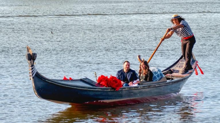 How To Start A Gondola Boat Ride Business